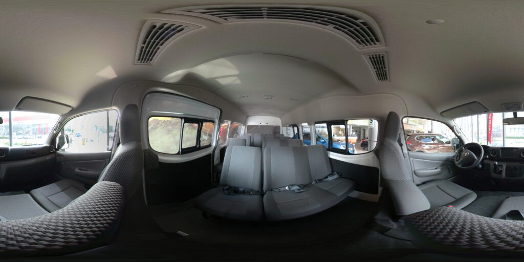 Urvan Microbus - Maquinarias